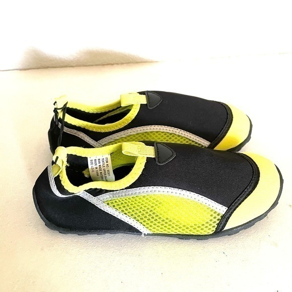 sun& sky | Shoes | Sun Sky Kids Black Yellow Mesh Water Shoes L | Poshmark